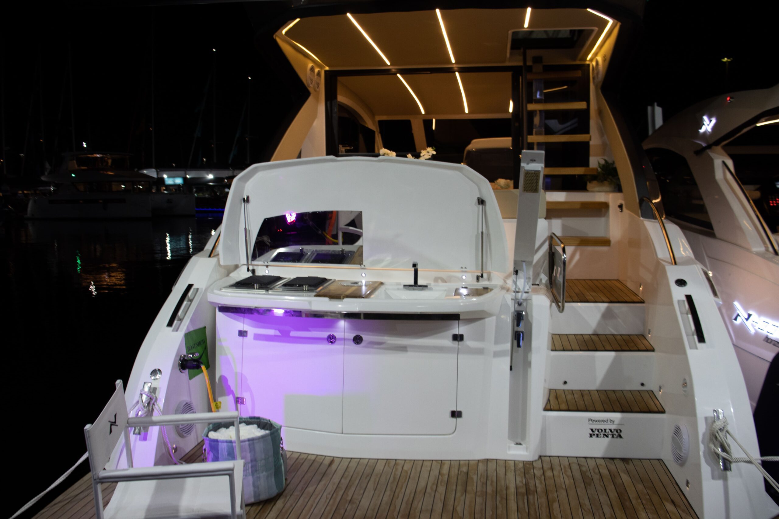 NX50 INVICTUS FLY - NX Boats - Design, conforto e performance